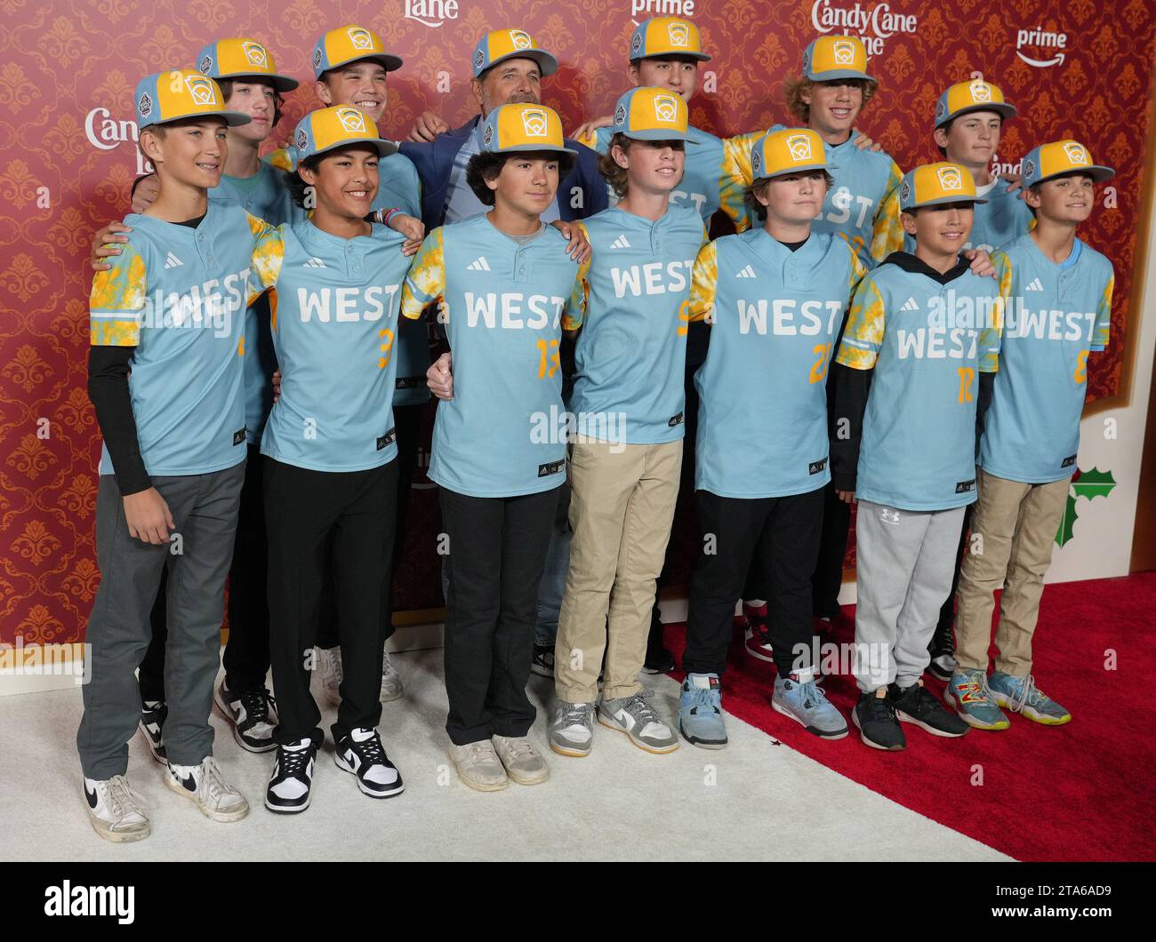 Los Angeles, USA. 28th Nov, 2023. El Segundo Little League All Stars ...