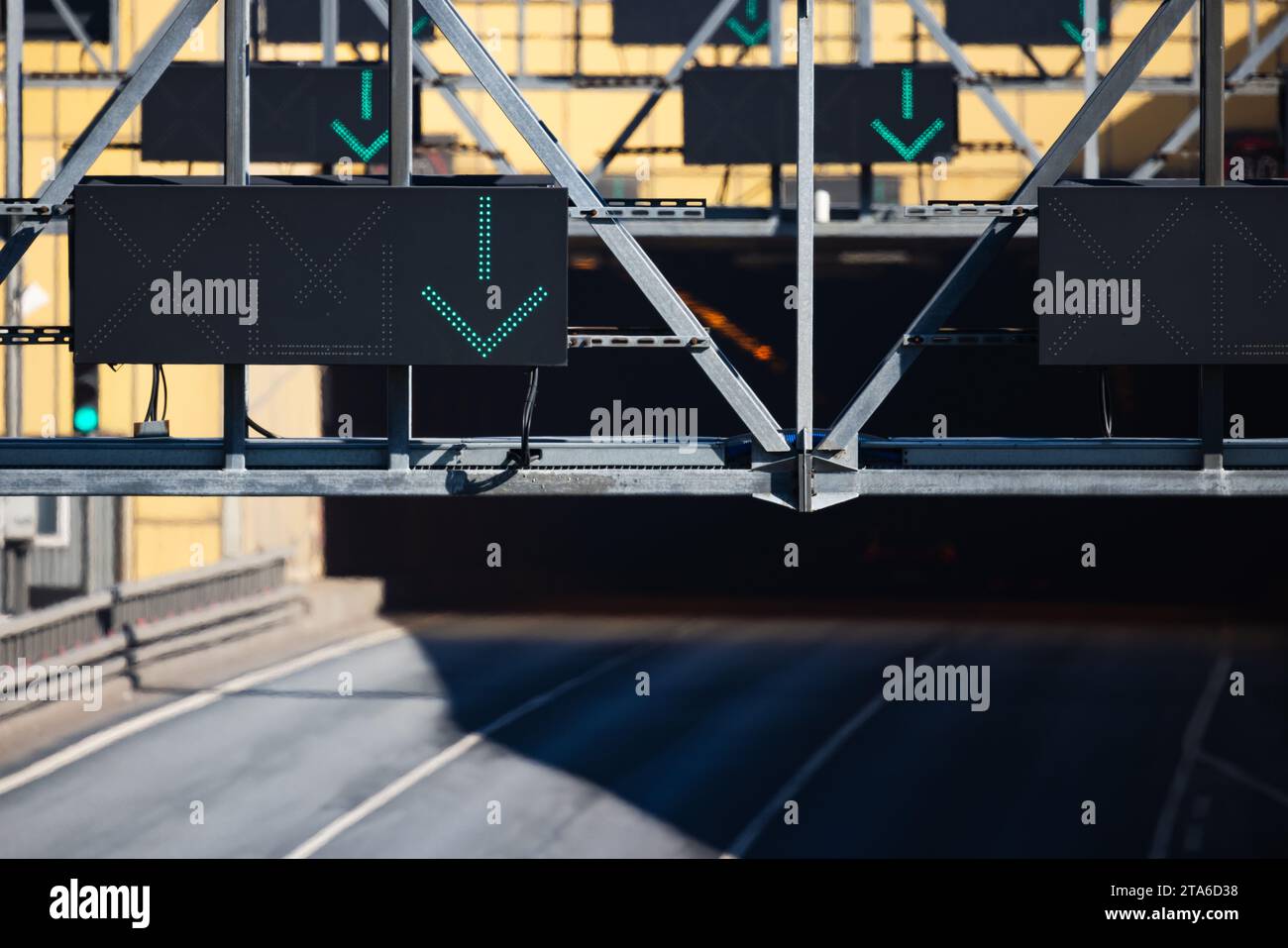 Tunnel entrance road signs hi-res stock photography and images - Alamy