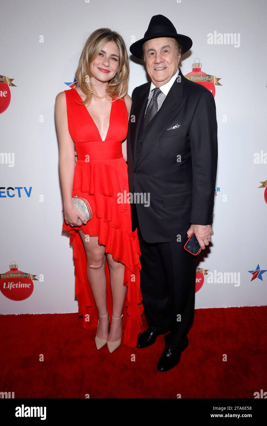 BEVERLY HILLS, CA 0 NOVEMBER 28: Taylor Ann Thompson, Larry Thompson at ...