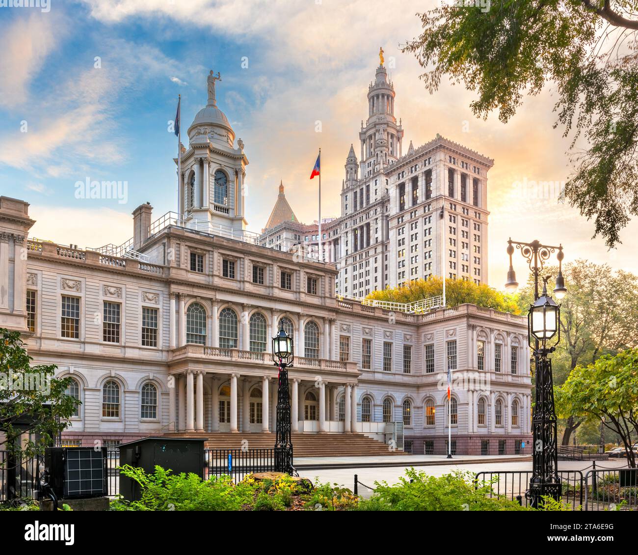 New york city hall hi-res stock photography and images - Alamy