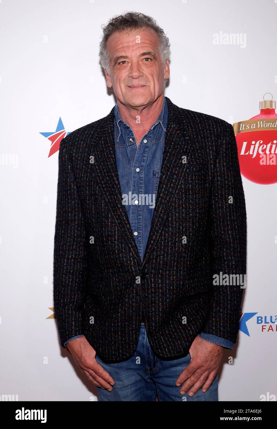 BEVERLY HILLS, CA 0 NOVEMBER 28: Bruce Thomas at Gift Of A Lifetime Red ...