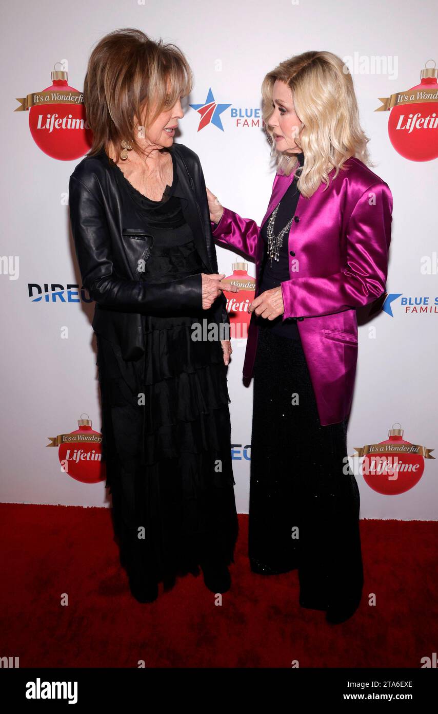 BEVERLY HILLS, CA 0 NOVEMBER 28: Linda Gray, Donna Mills at Gift Of A ...