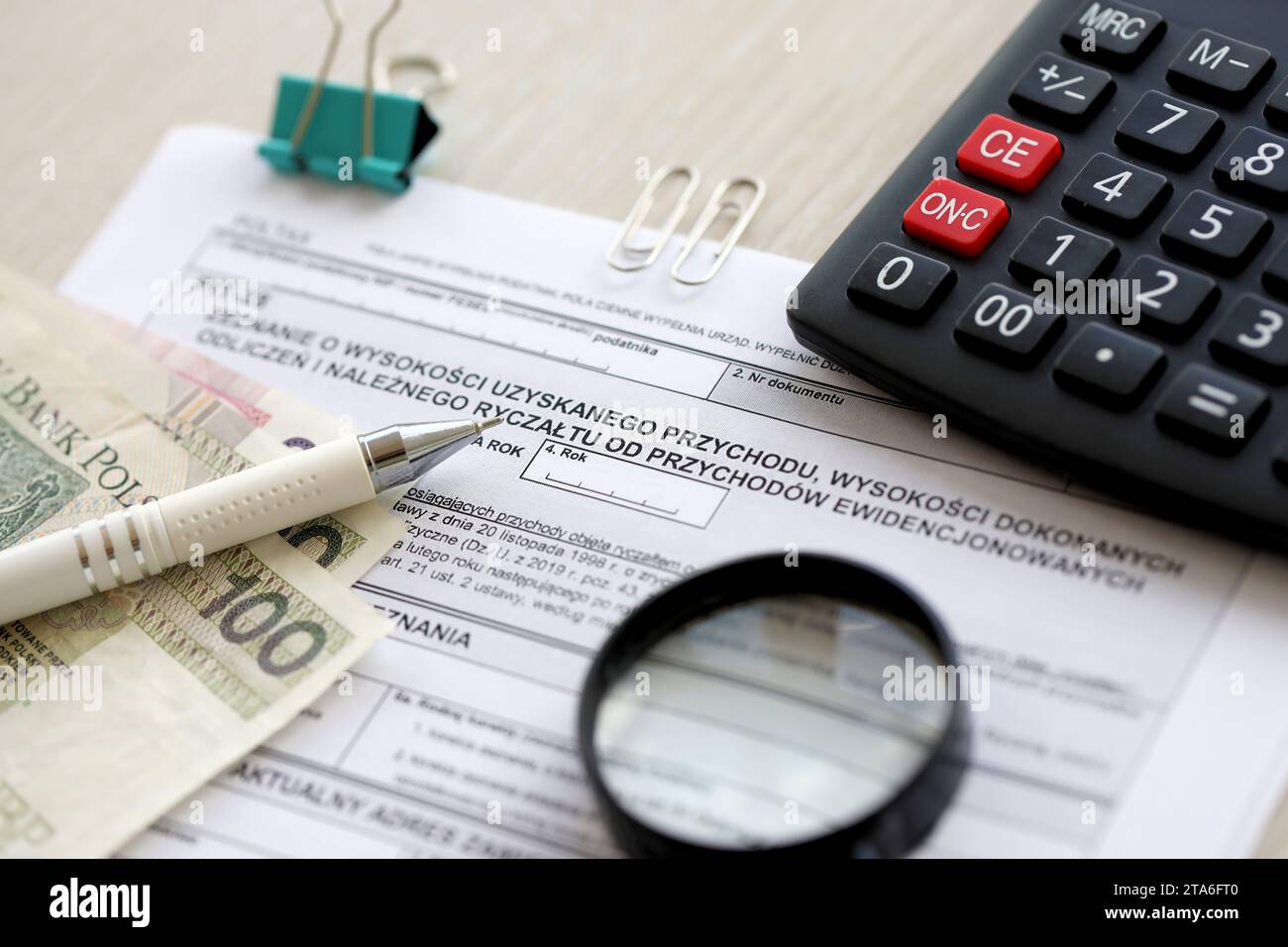 Declaration of amount of income obtained, amount of deductions made and ...