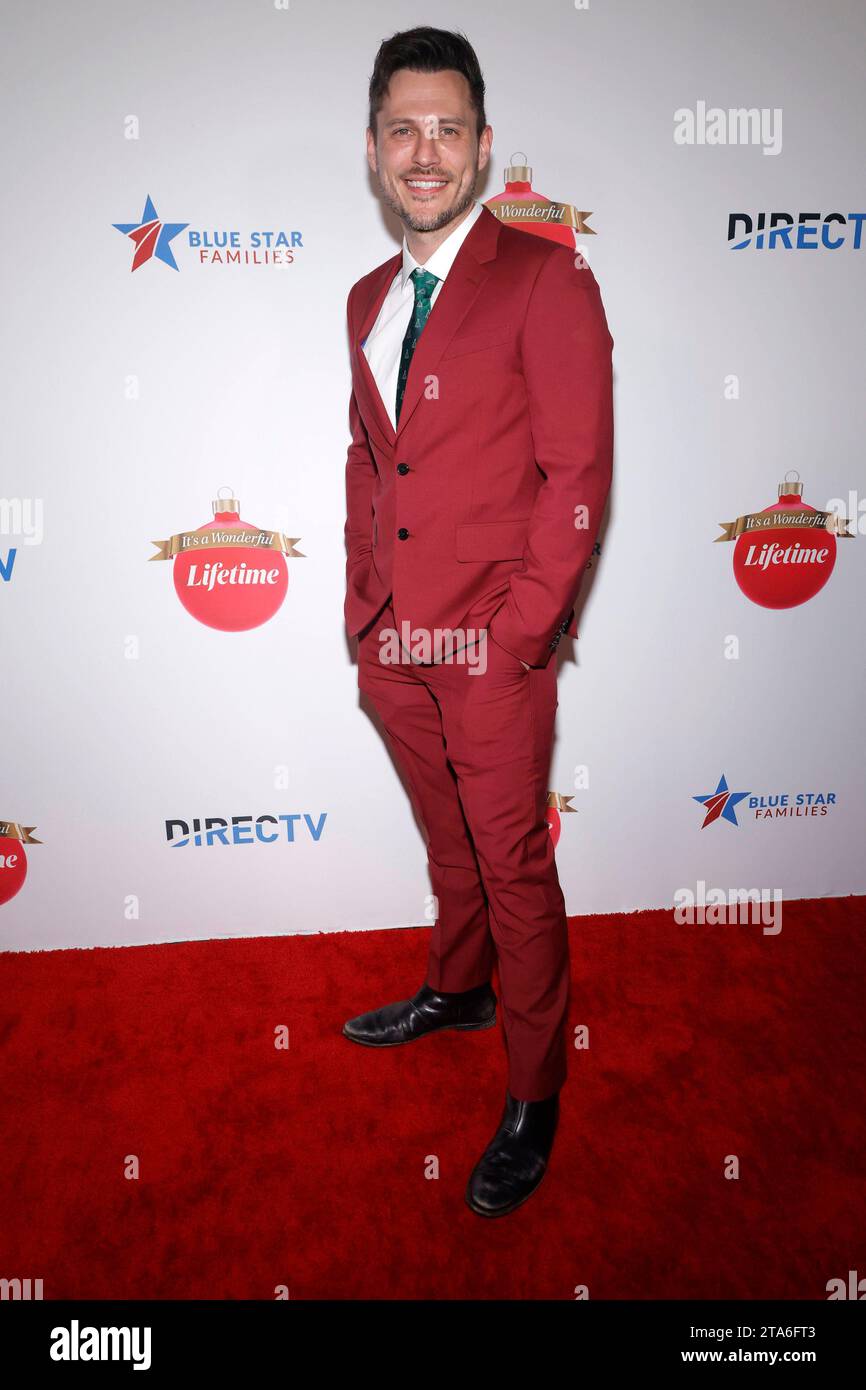 BEVERLY HILLS, CA 0 NOVEMBER 28: Jake Helgren at Gift Of A Lifetime Red ...