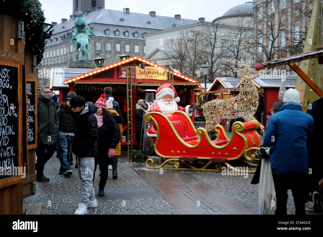 Christsborg castle hi-res stock photography and images - Alamy