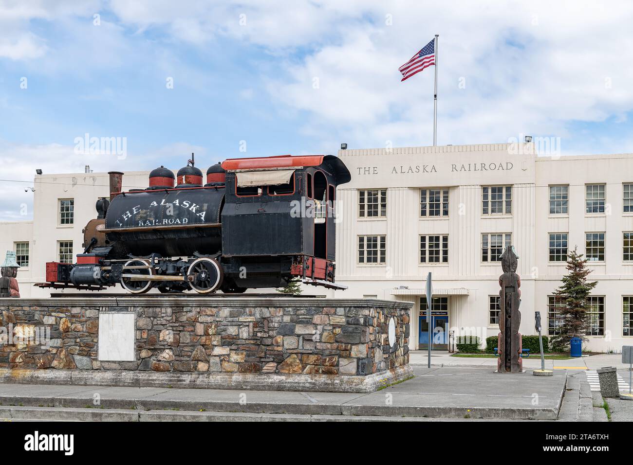 Anchorage Kiwanis Club Moose Gooser Steam Locomotive with the depot ...