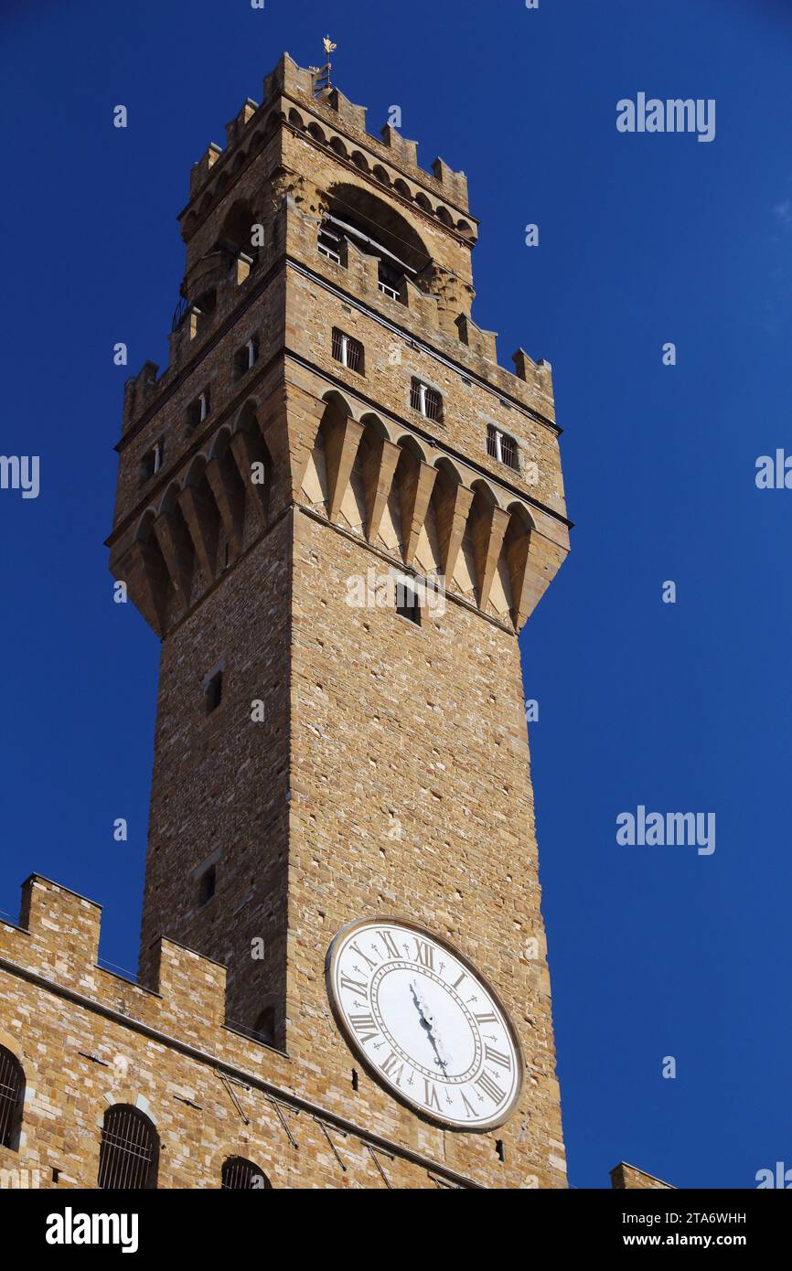Palazzo Vecchio in Florence. Old town romanesque architecture in ...