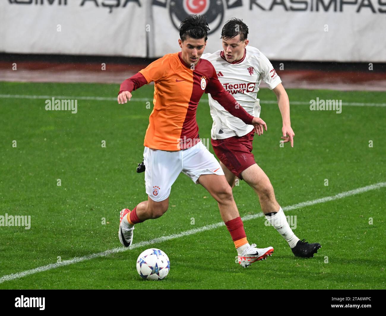 ISTANBUL - (l-r) Hamza Akman of Galatasaray U19, Jayce Fitzgerald of ...