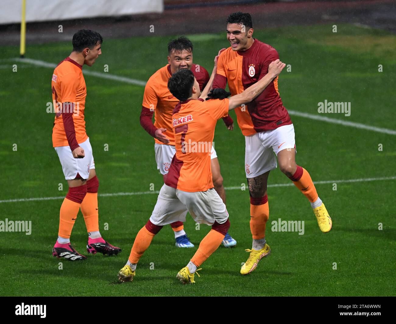 ISTANBUL - Galatasaray U19 celebrates the goal of Baran Demiroglu of ...