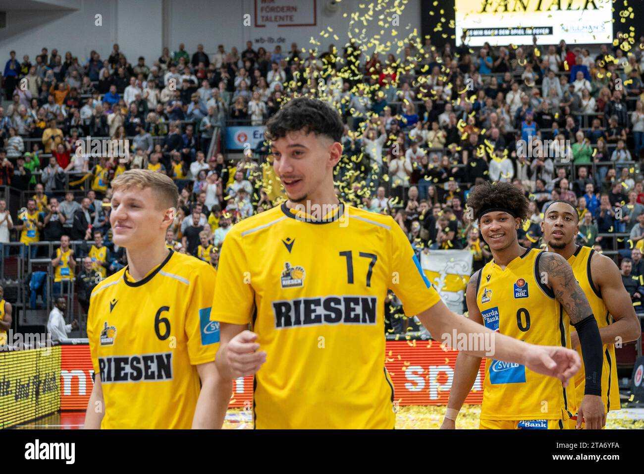 Ludwigsburg, Deutschland. 26th Nov, 2023. Jubel der MHP Riesen ...