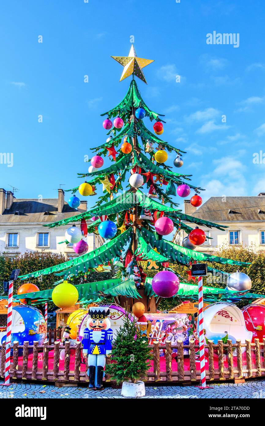 Seasonal structure hi-res stock photography and images - Alamy