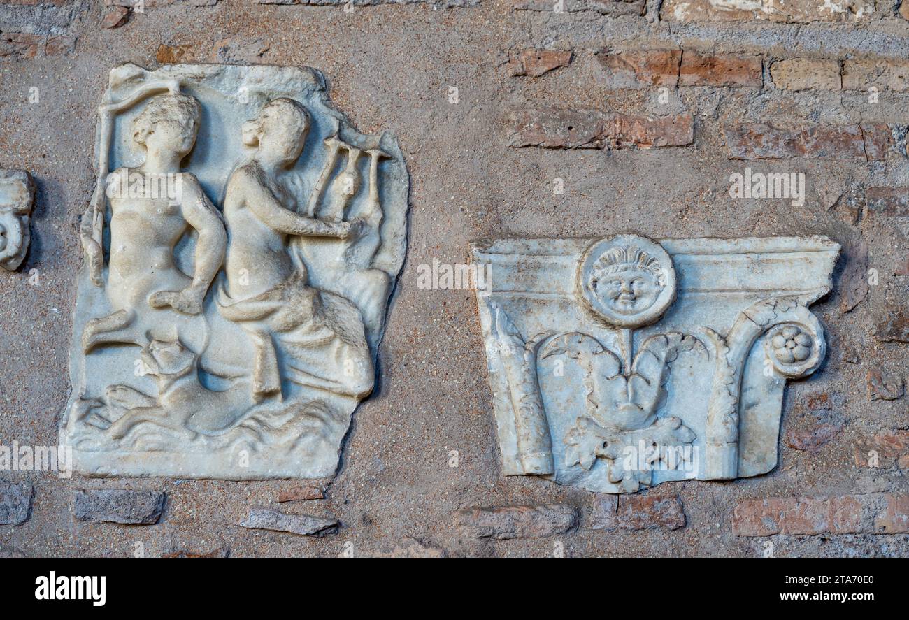 Roman wall decoration hi-res stock photography and images - Alamy
