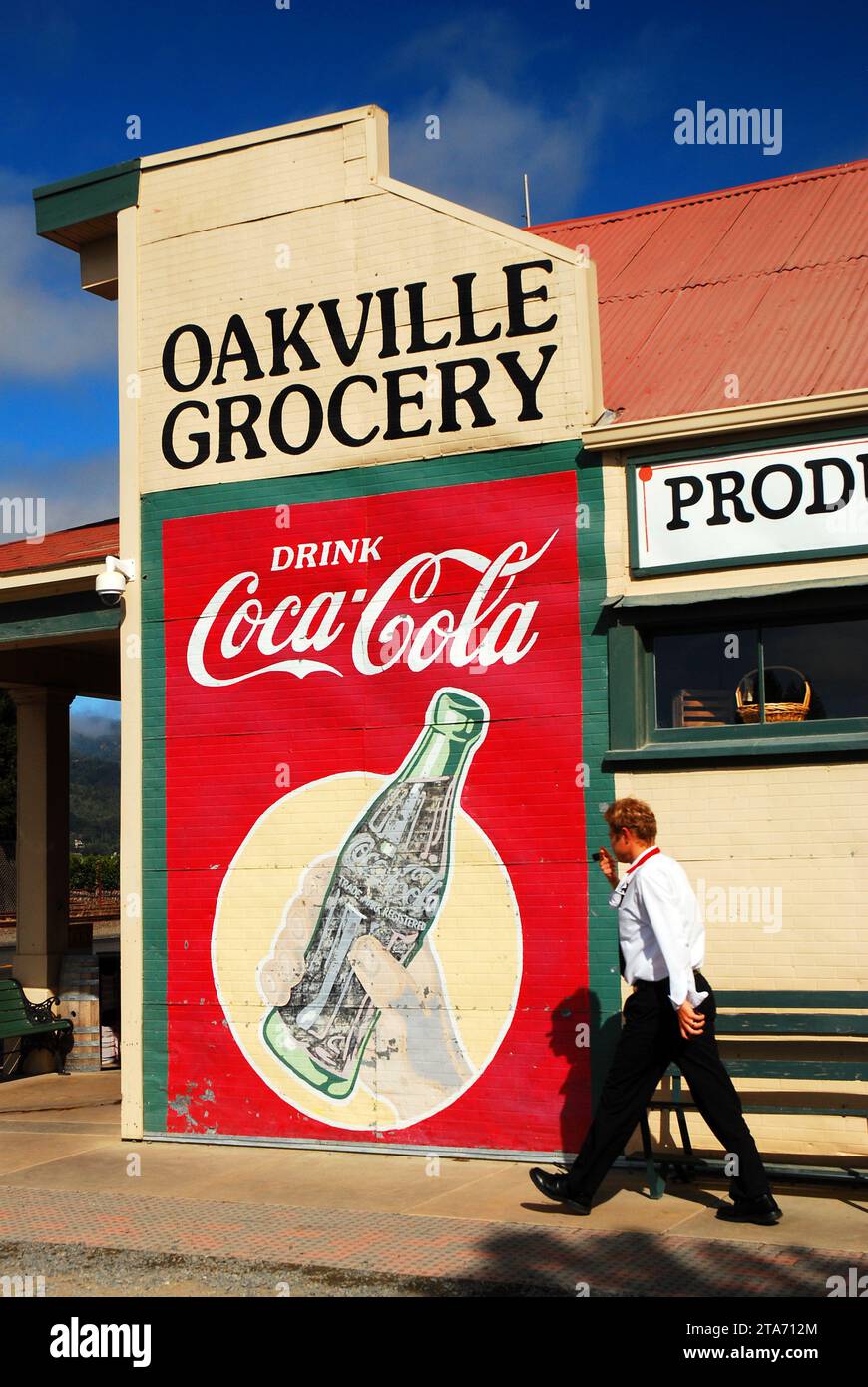 Coca cola advertisement drink hi-res stock photography and images - Alamy