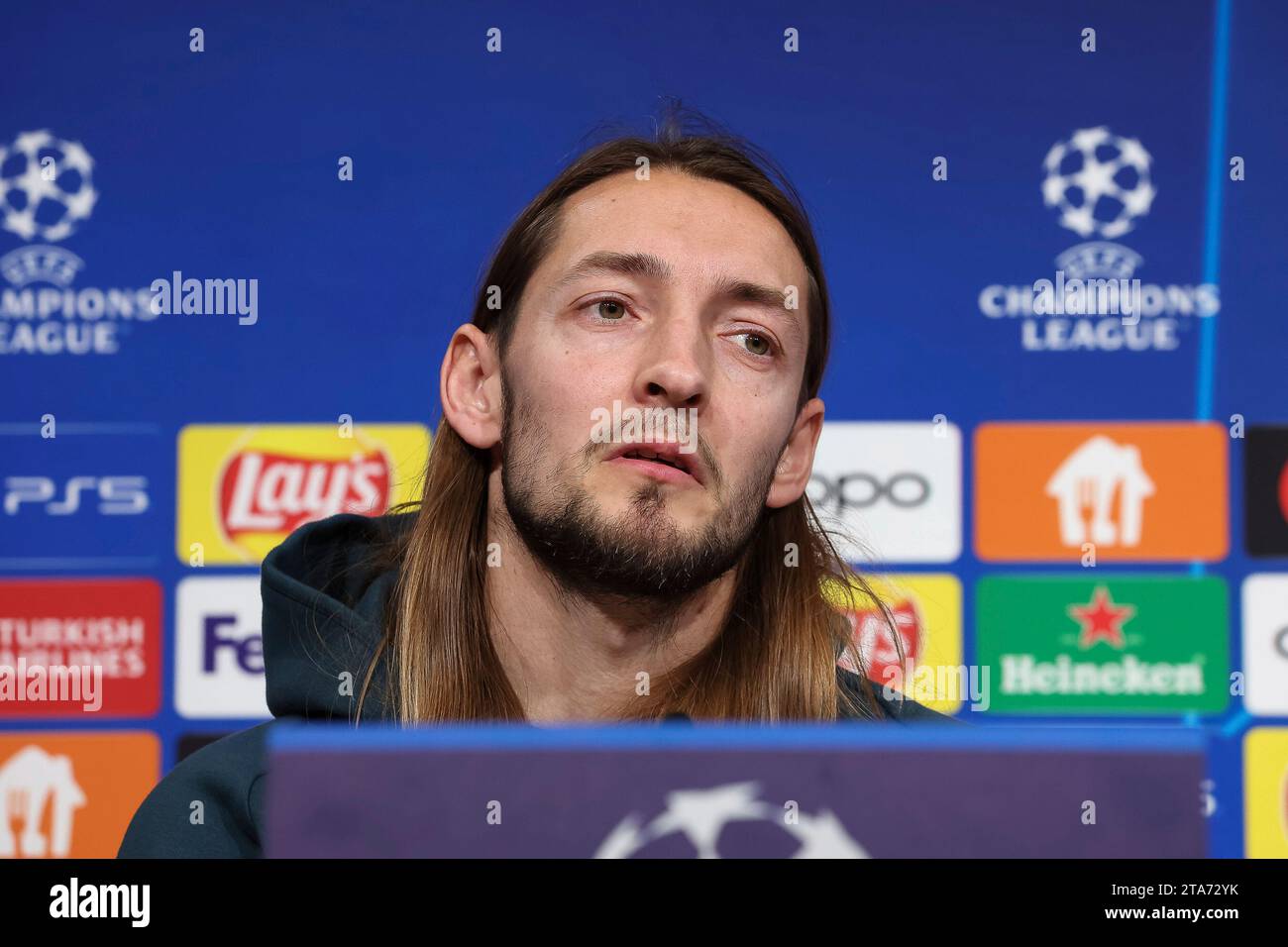 Muenchen, Deutschland. 28th Nov, 2023. Rasmus Falk (FC Kopenhagen, #33 ...