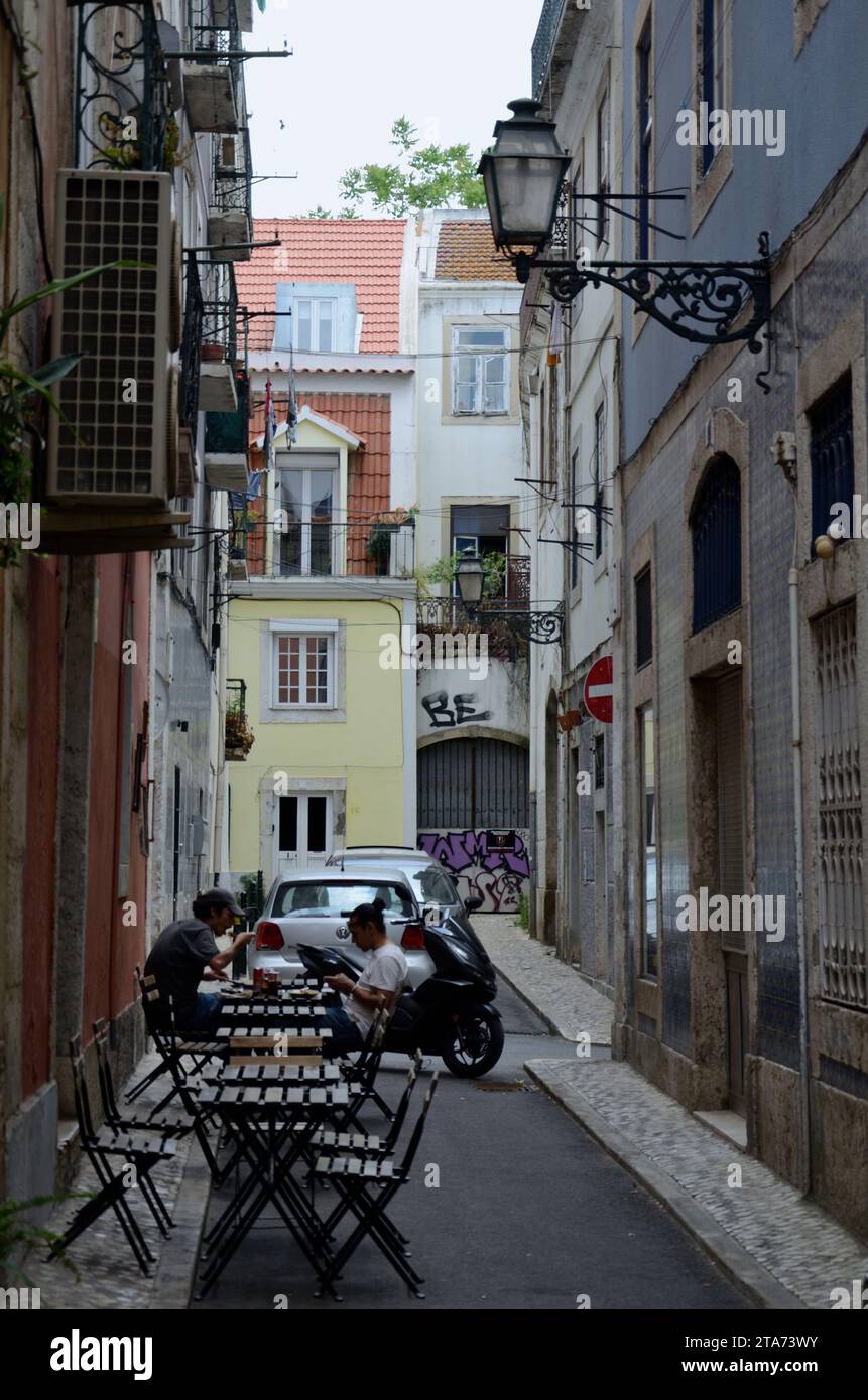 Lisbon spring hi-res stock photography and images - Alamy