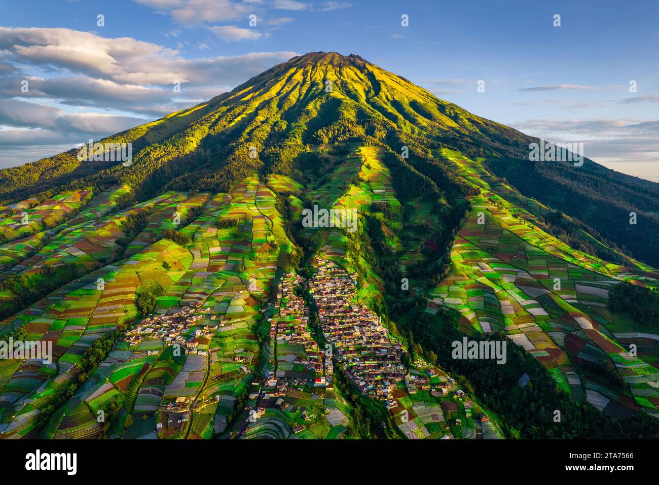 Aerial view village foot hi-res stock photography and images - Alamy