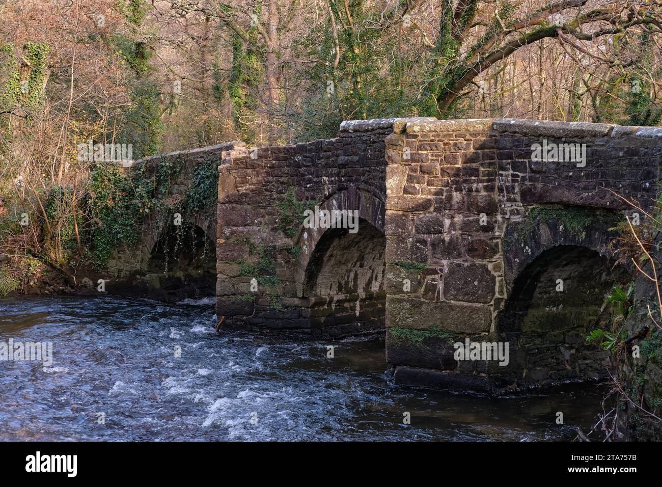Car damage to bridge hi-res stock photography and images - Alamy
