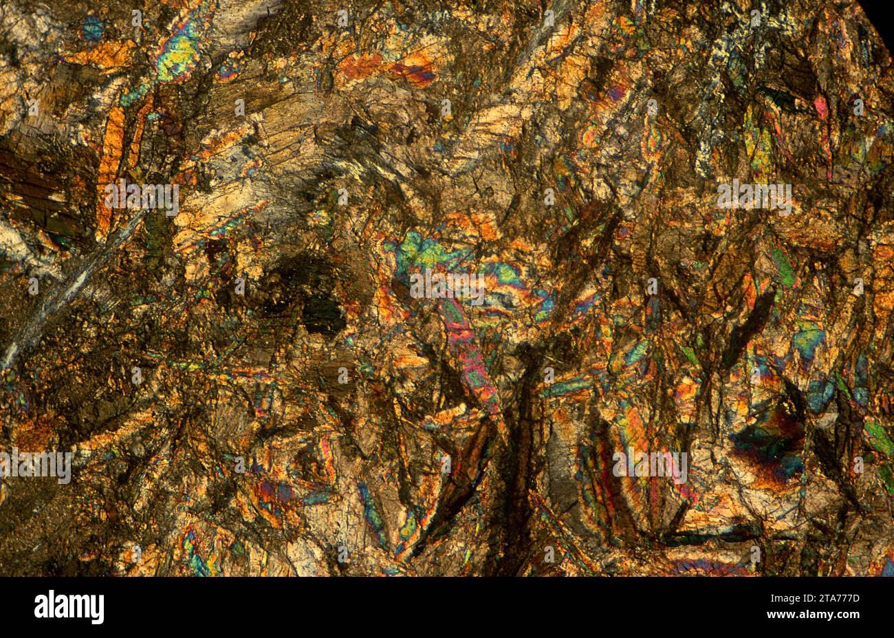 Serpentinite is a metamorphic rock composed mainly for serpentine, is ...