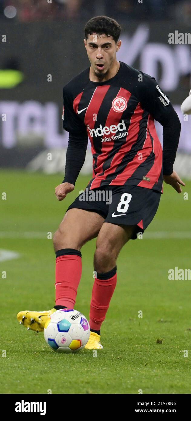 Fares Chaibi fotografiert beim Fußball Bundesliga Spiel Eintracht ...