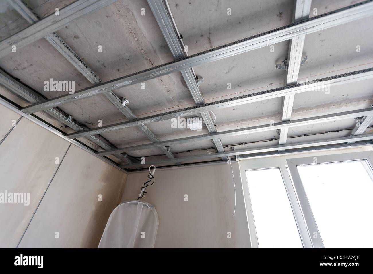 Ceiling installation with expert technicians In the room that is in the ...