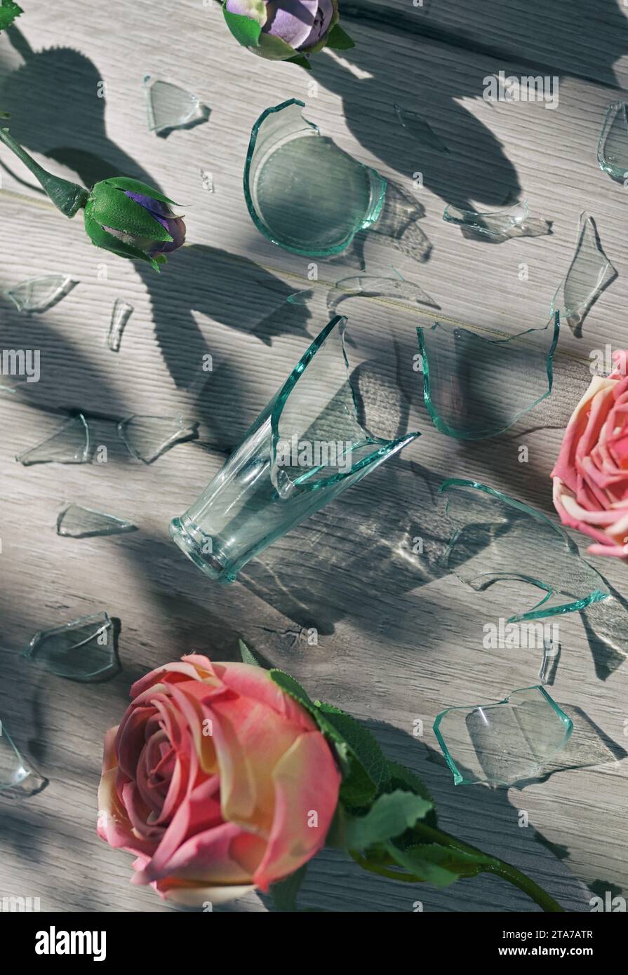 Broken vase hi-res stock photography and images - Alamy