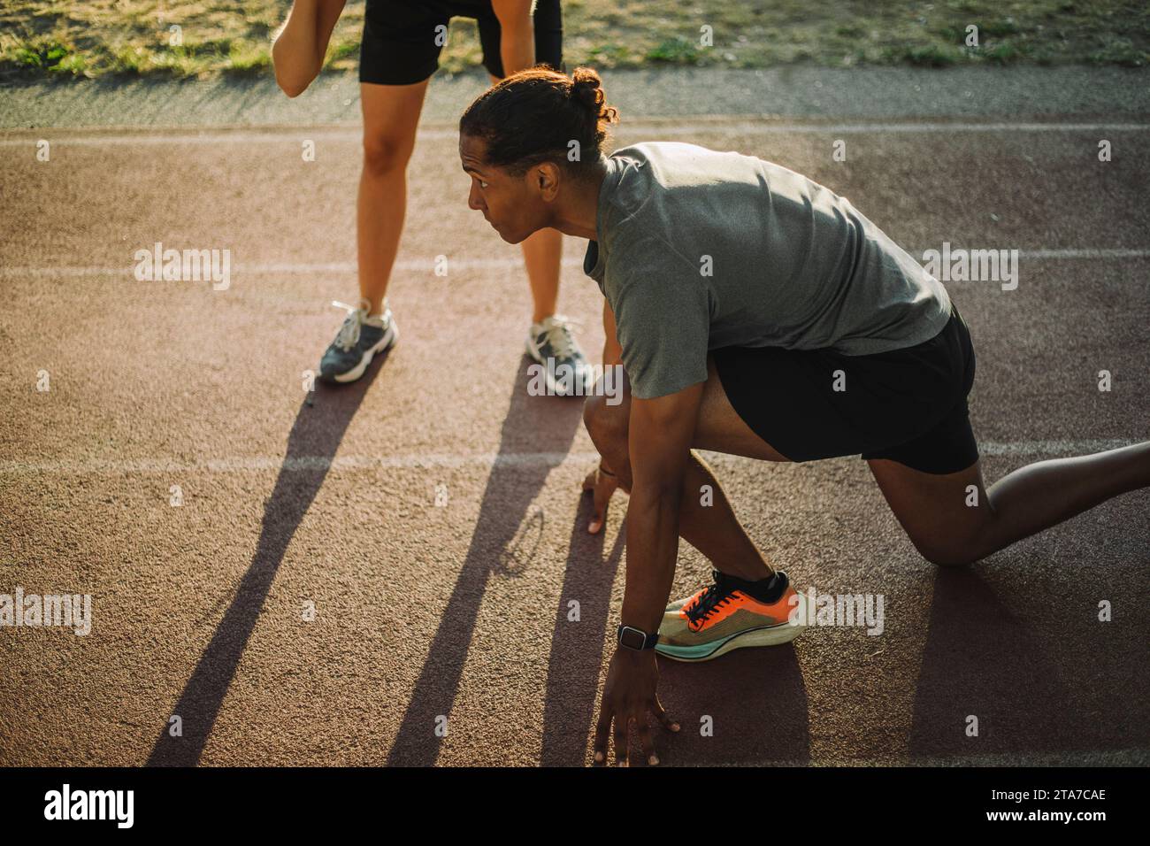 Kneeling man hi-res stock photography and images - Alamy
