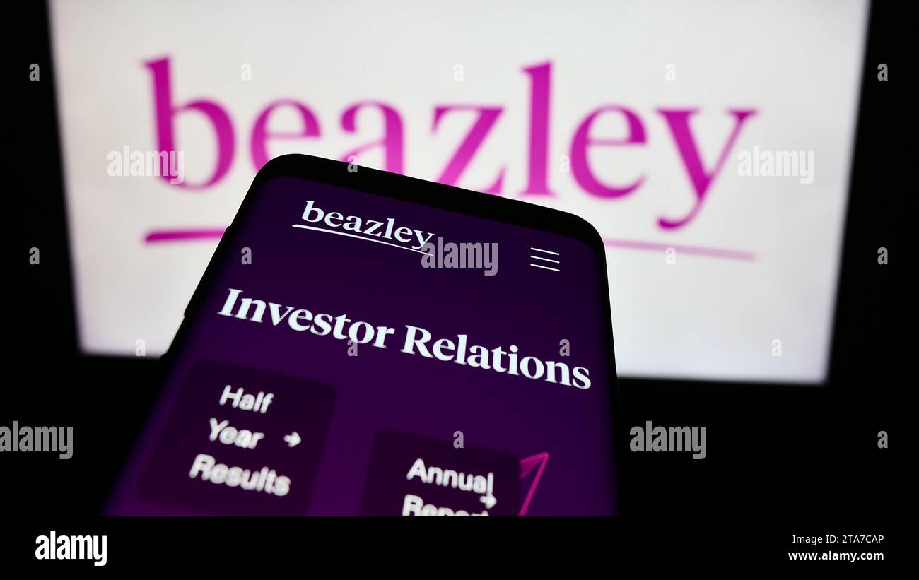 Insurance logo hi-res stock photography and images - Alamy