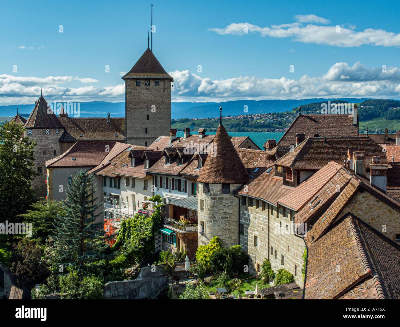 City wall murten hi-res stock photography and images - Alamy