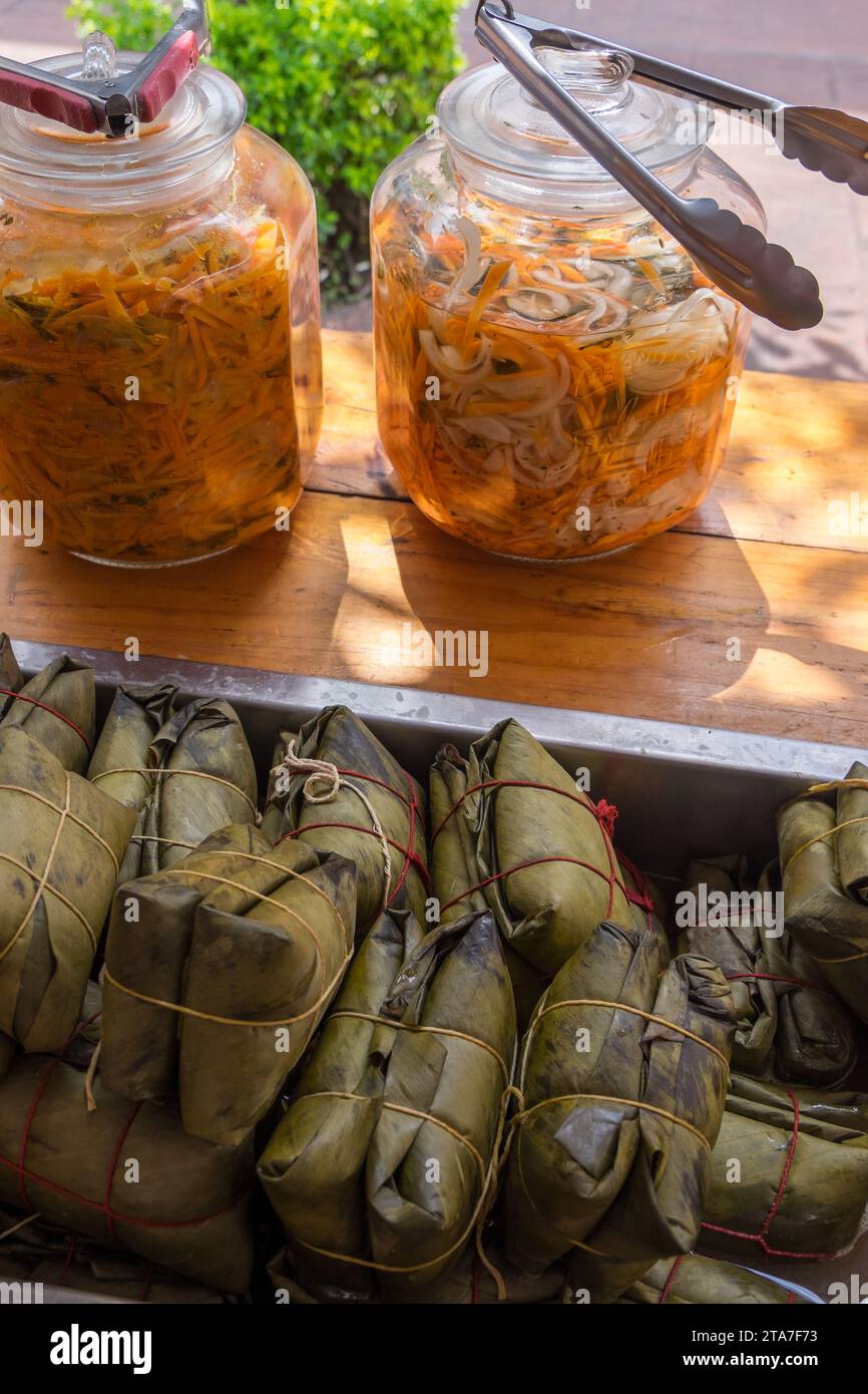 Tamales stall hi-res stock photography and images - Alamy