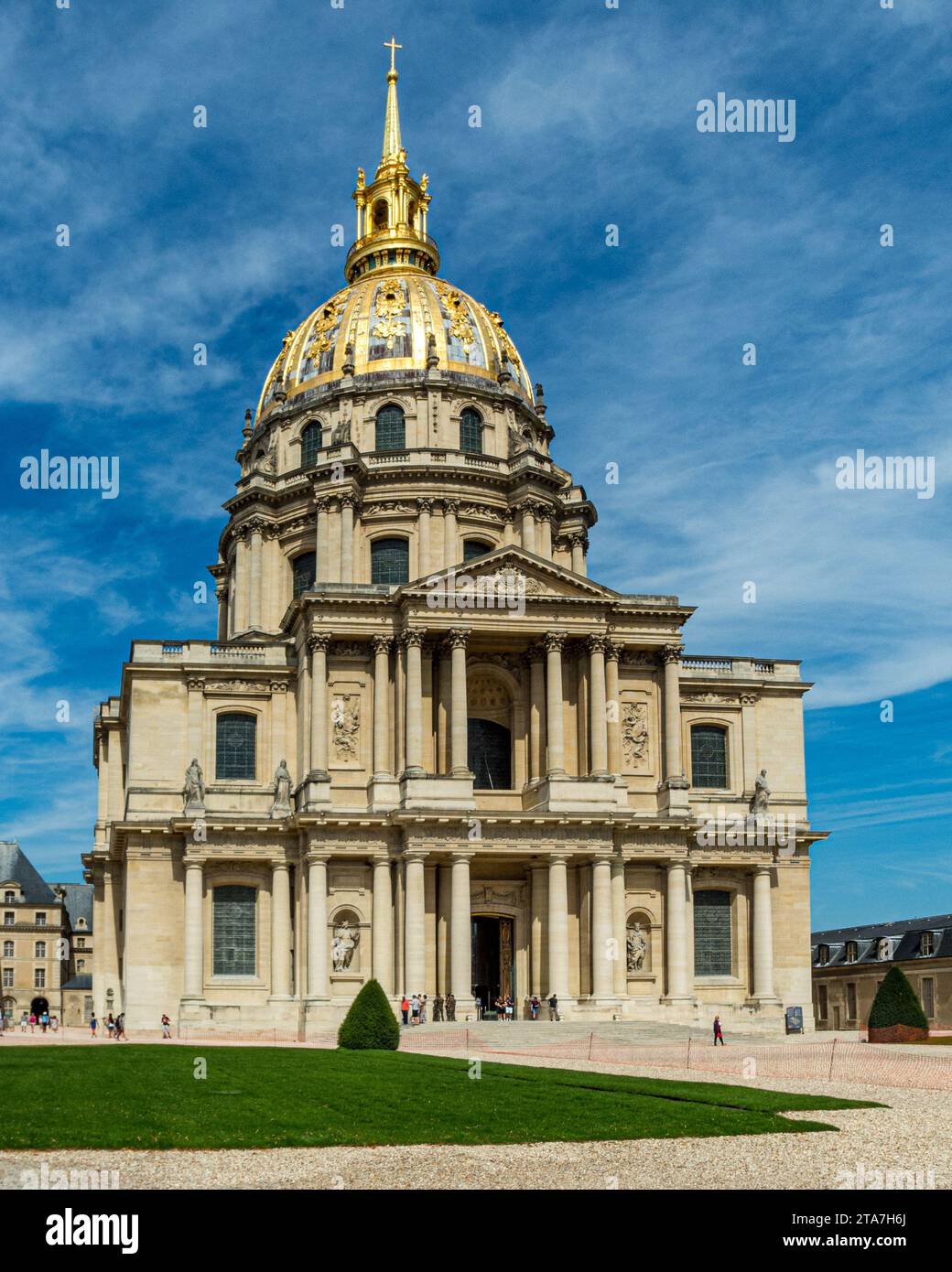 Tomb of napoleon hi-res stock photography and images - Alamy