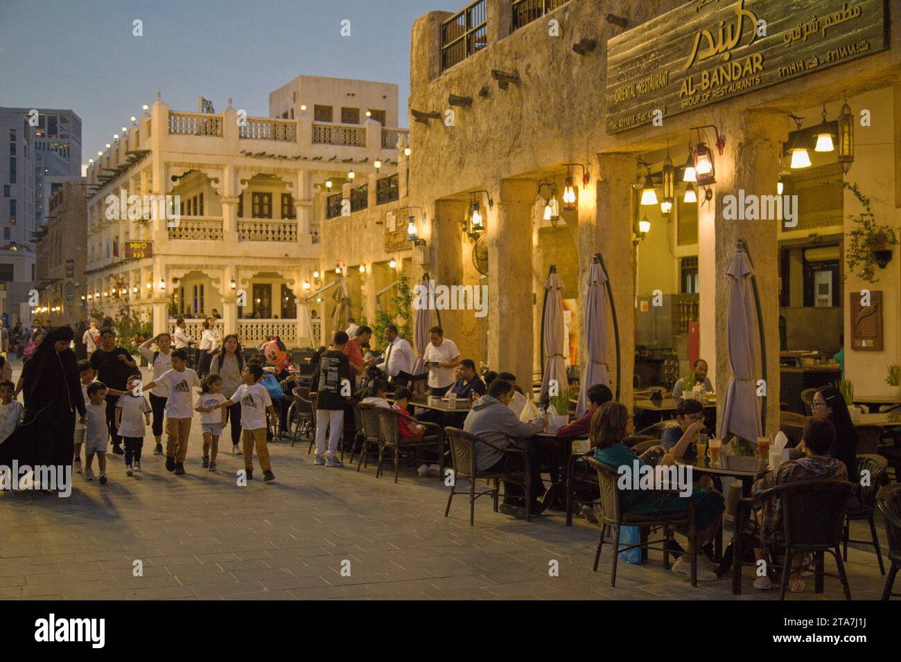 Doha people hi-res stock photography and images - Alamy