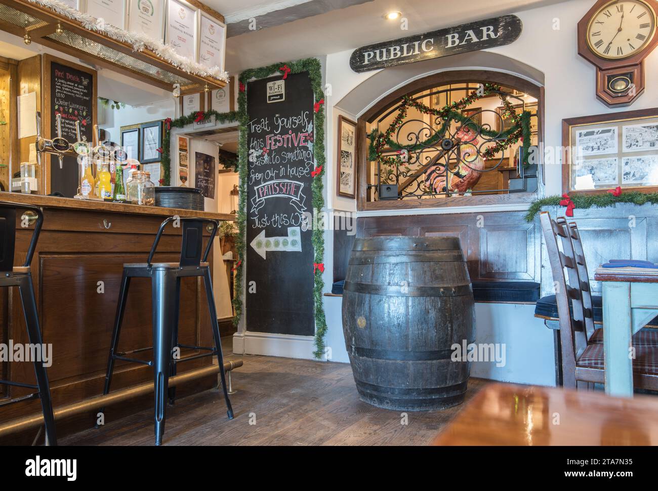 November 2023 in the bar at the gamecock austwick hi-res stock ...