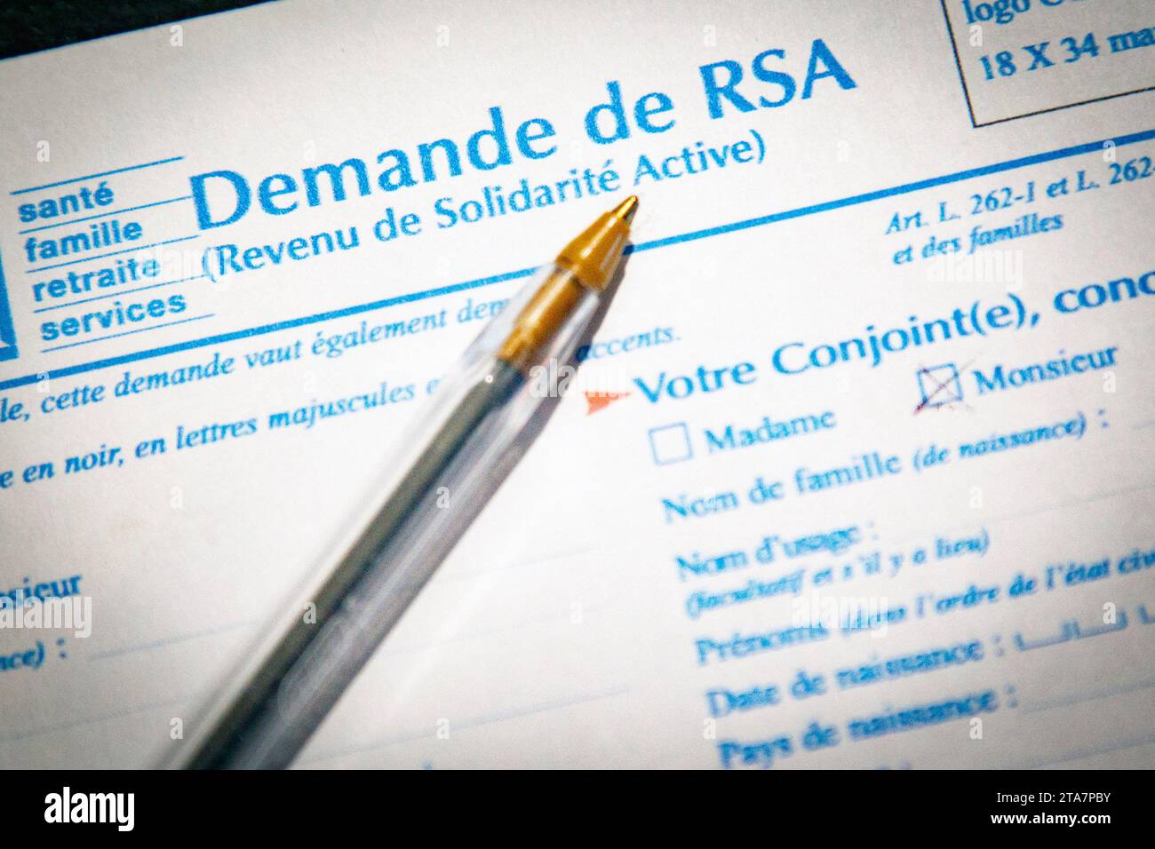 Active solidarity income hi-res stock photography and images - Alamy