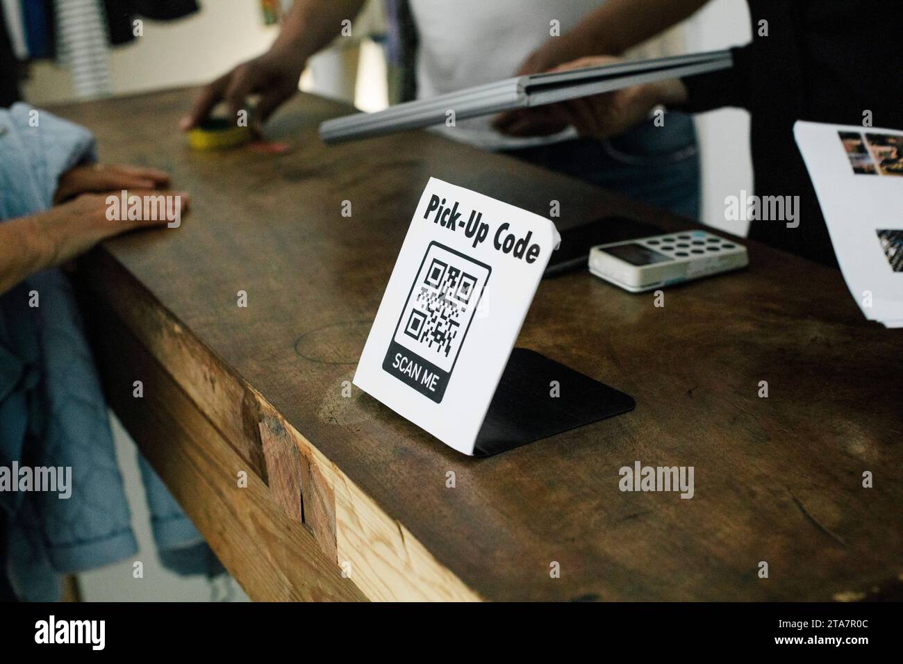 Qr code scanner hi-res stock photography and images - Alamy