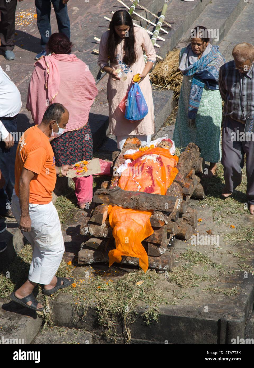 Nepal, Kathmandu Valley, Pashupatinath, Hindu temple, cremation ...