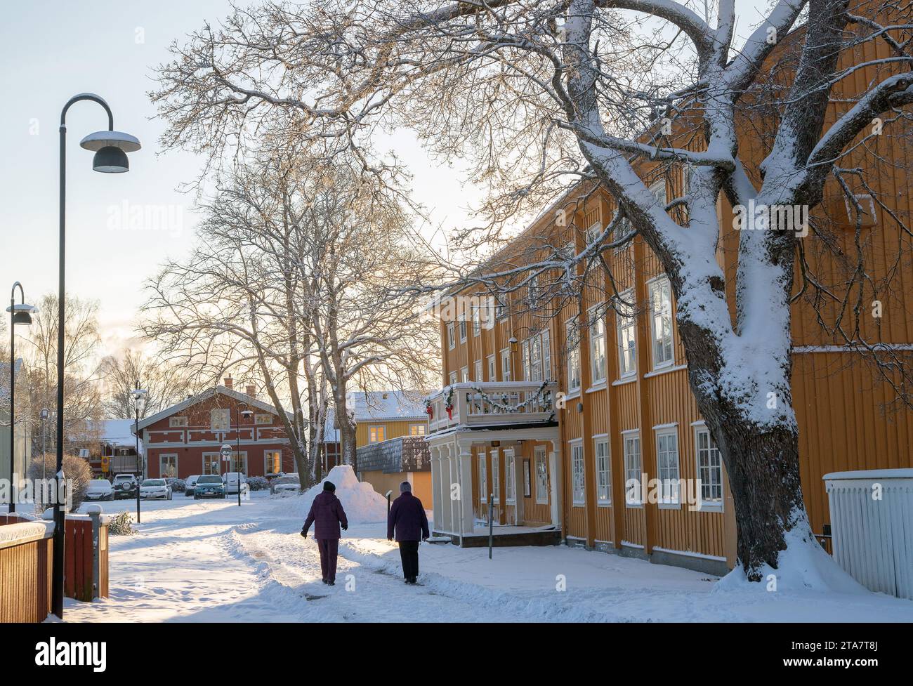 Snowy house in sweden hi-res stock photography and images - Alamy