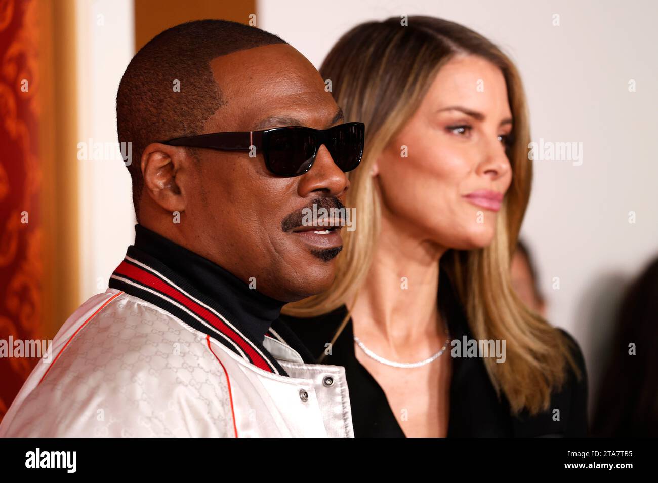 Eddie Murphy mit Partnerin Paige Butcher bei der Weltpremiere des ...