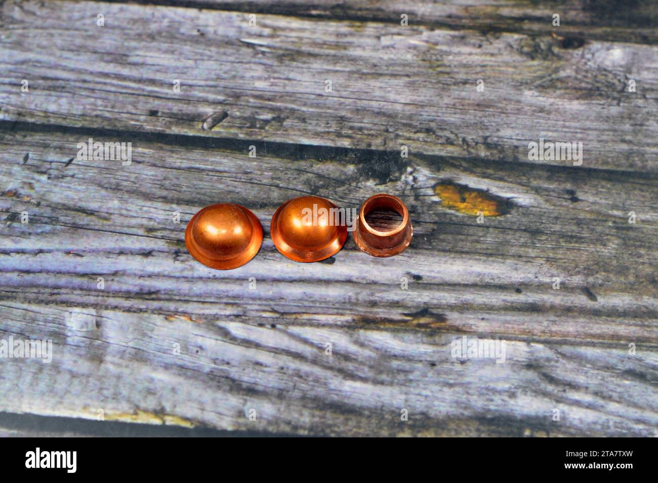 Copper tubing hi-res stock photography and images - Alamy