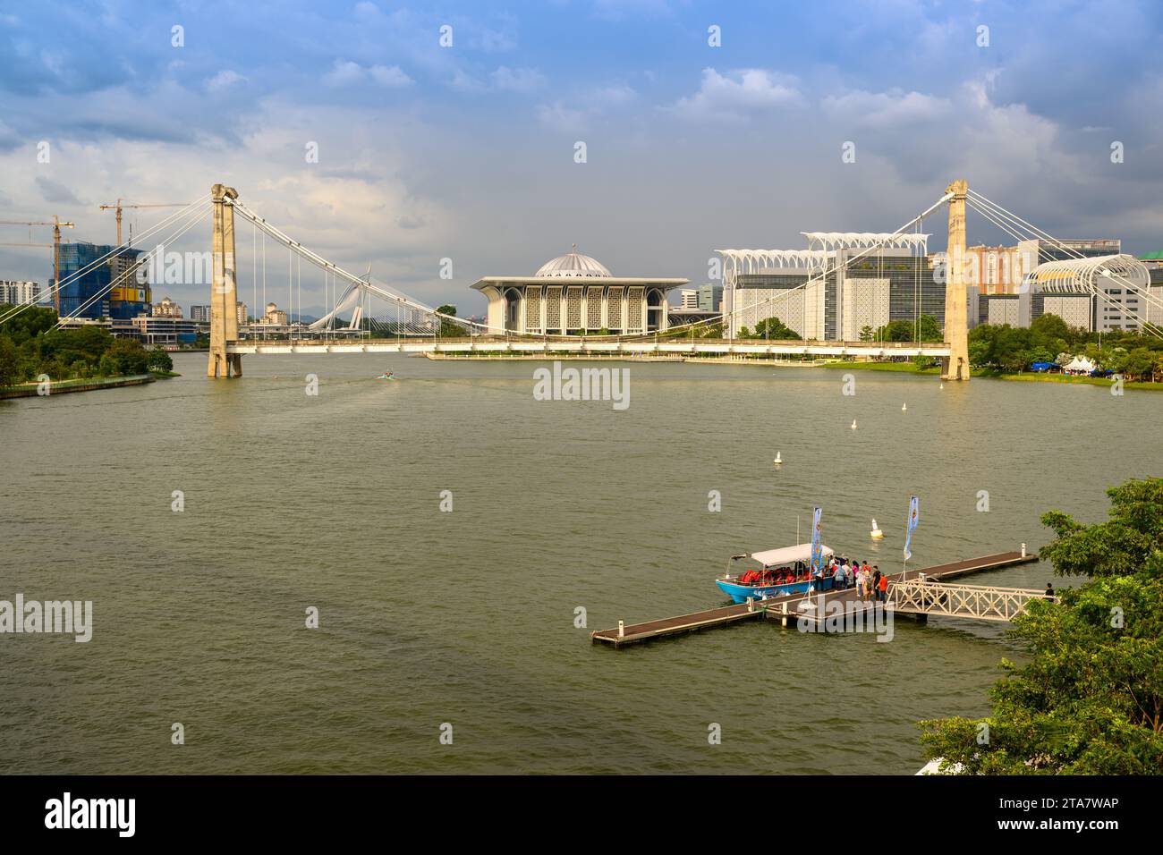 The Monorail Suspension Bridge (The Useless Bridge), Putrajaya Lake ...