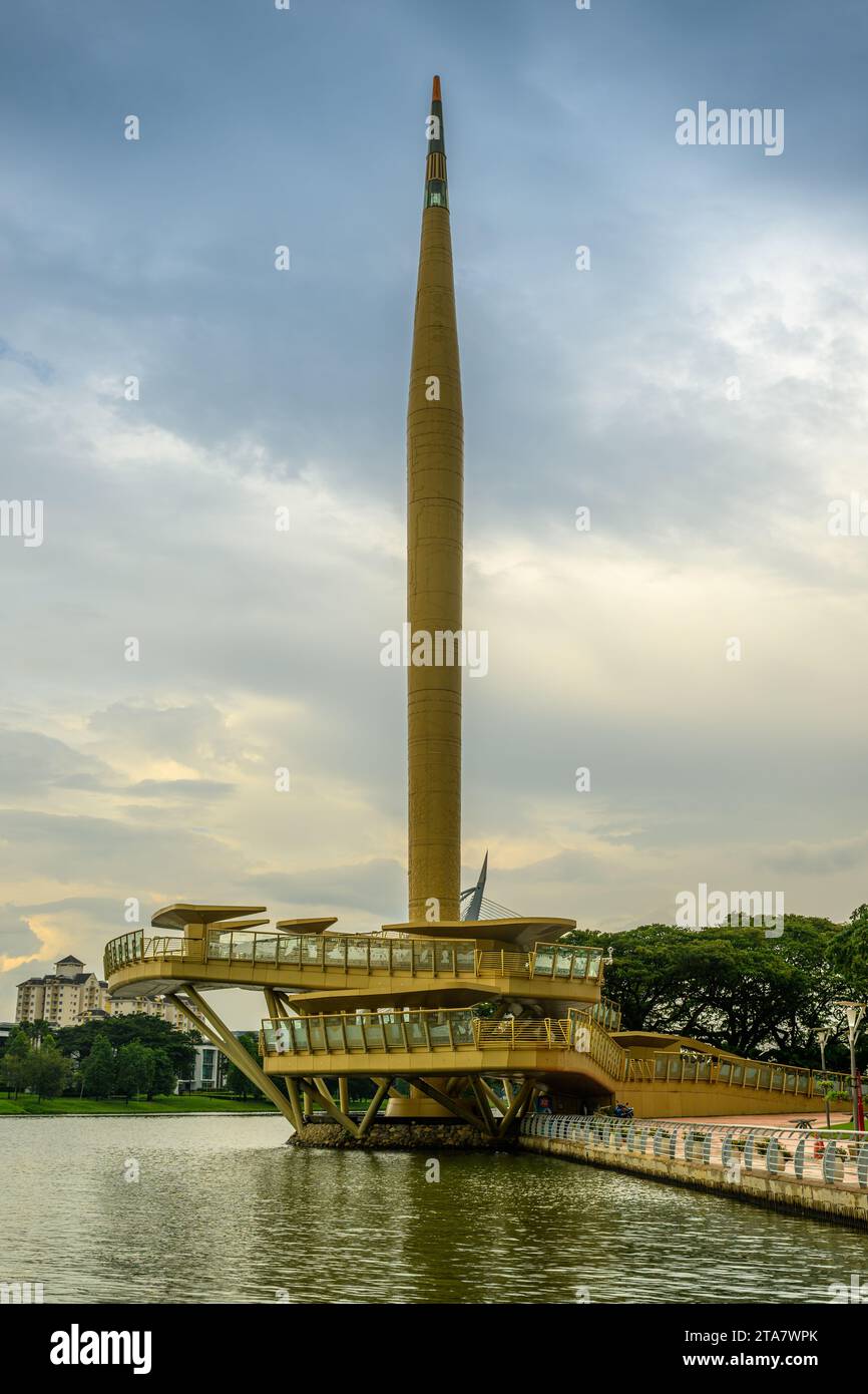 Monumen Alaf Baru (Millennium Monument), Putrajaya, Malaysia Stock ...
