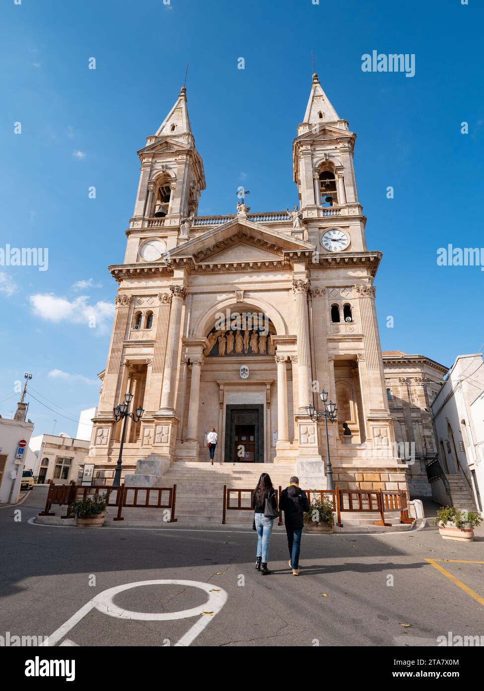 Chiesa madre basilica santuario hi-res stock photography and images - Alamy