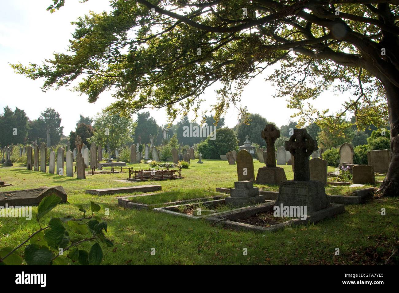 Kent cemetery hi-res stock photography and images - Alamy