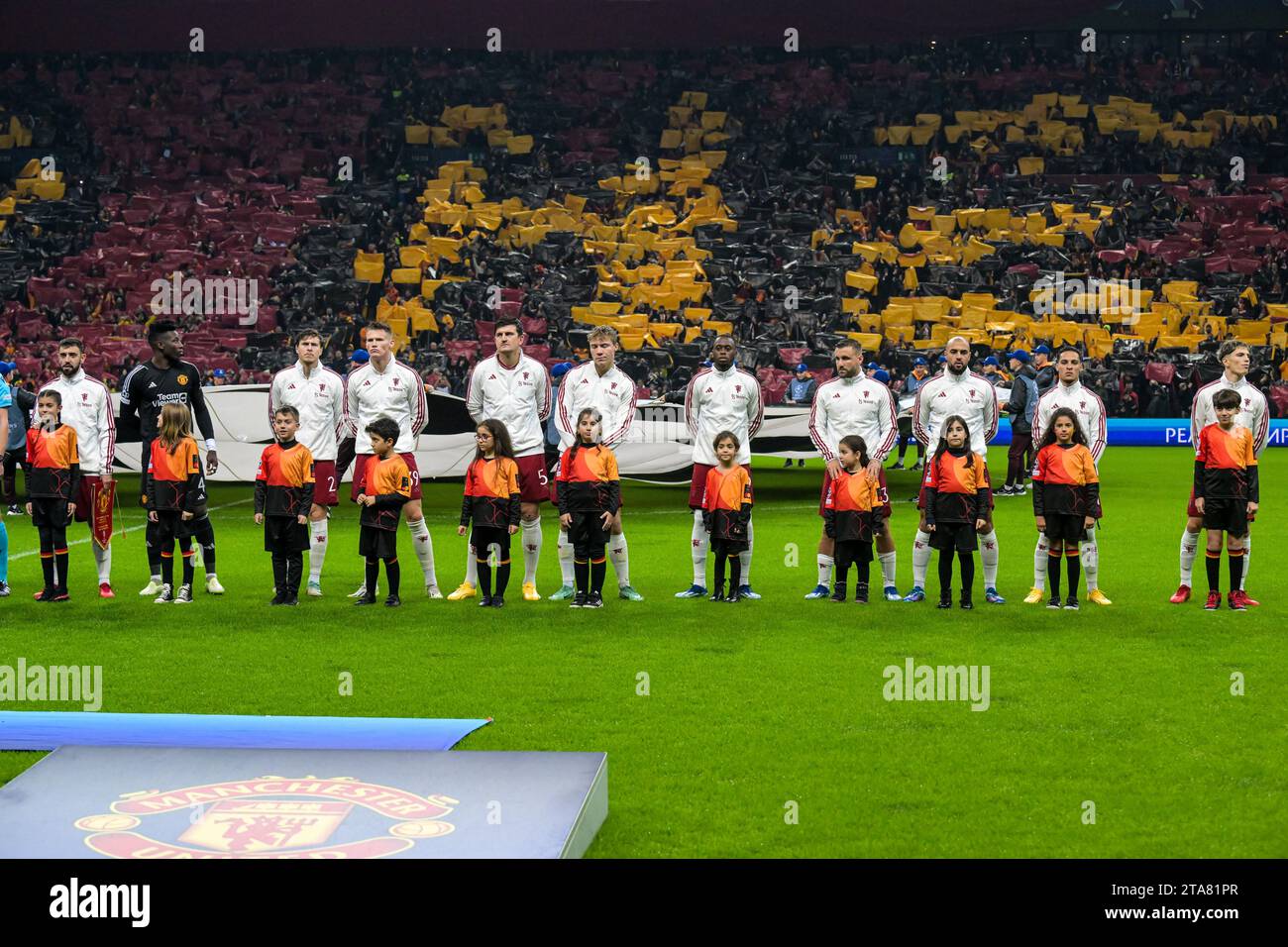 ISTANBUL - Manchester United FC players during the UEFA Champions ...
