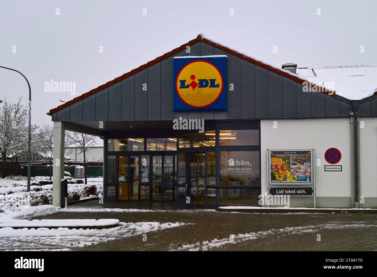 Lidl Discounter - Filiale *** Lidl discount store Credit: Imago/Alamy ...