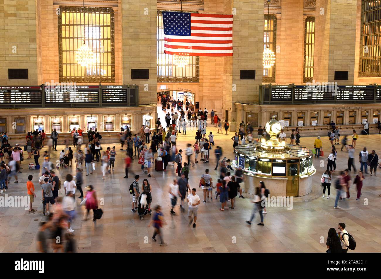 City hall station new york hi-res stock photography and images - Alamy