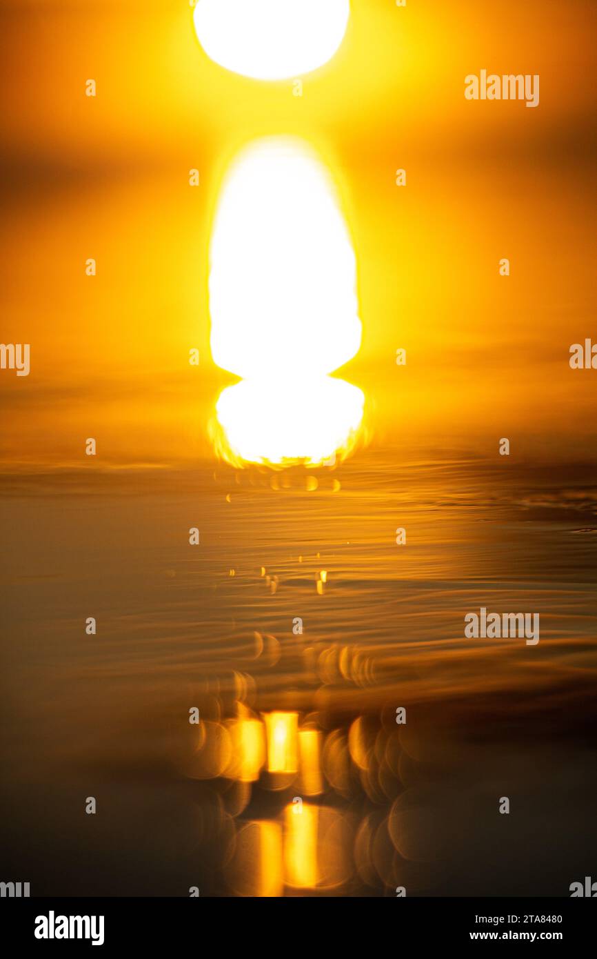 Golden hour shot sun setting hi-res stock photography and images - Alamy