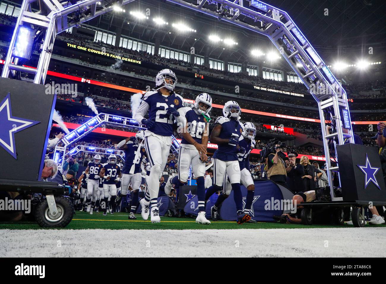 Cowboys commanders hi-res stock photography and images - Alamy