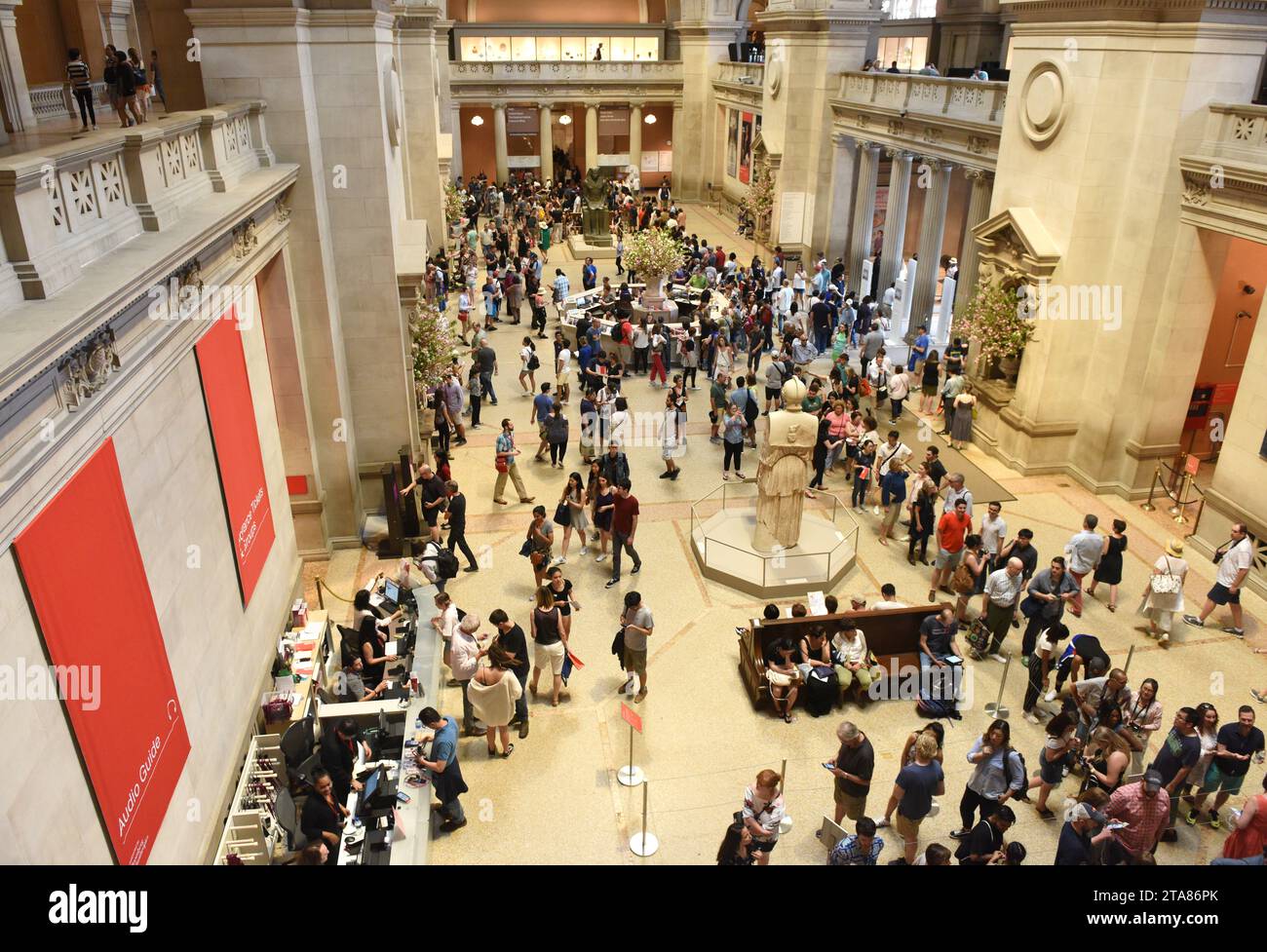 New York, USA - May 26, 2018: Crowd of people in Metropolitan Museum of ...