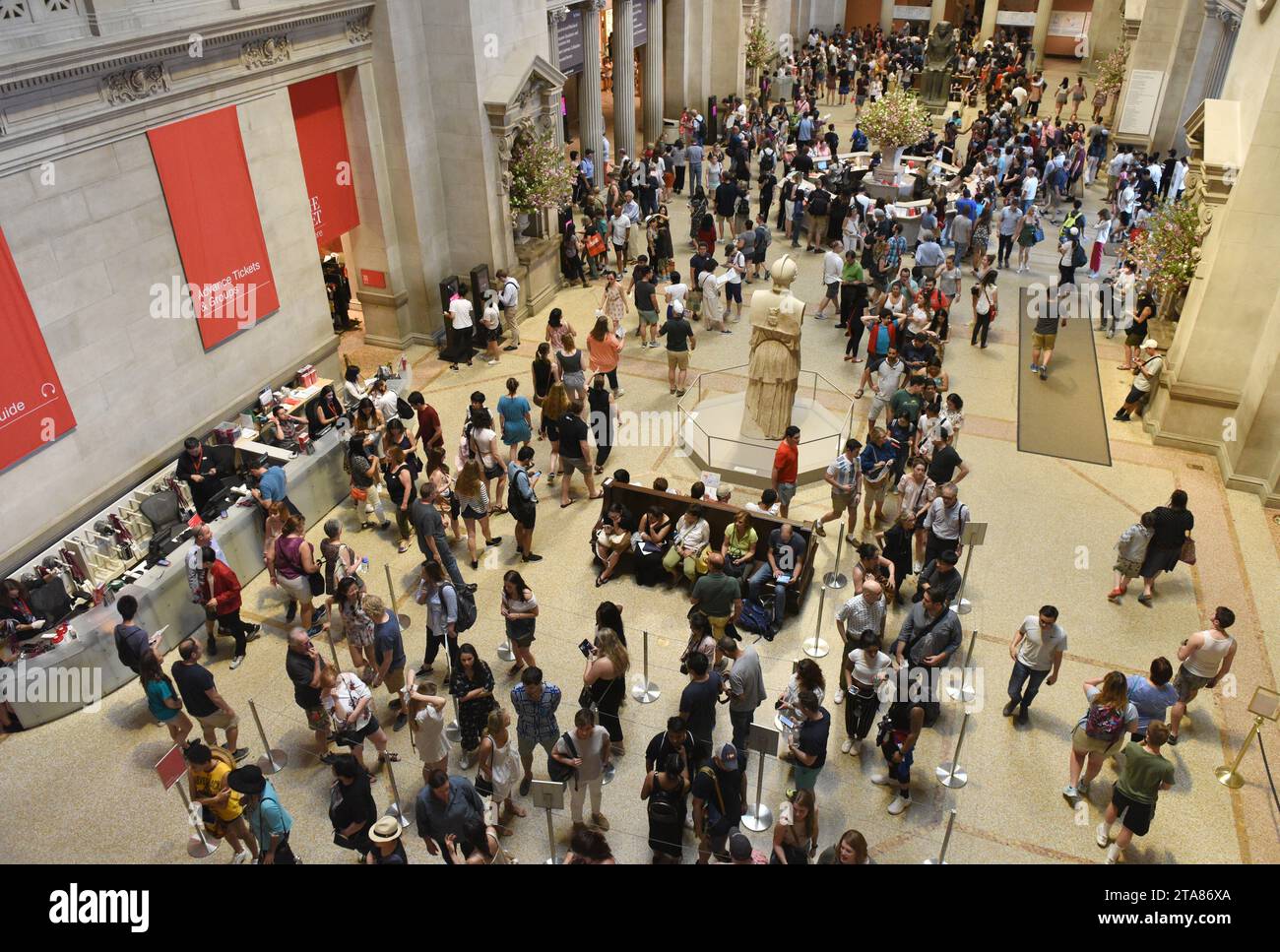 New York, USA - May 26, 2018: Crowd of people in Metropolitan Museum of ...