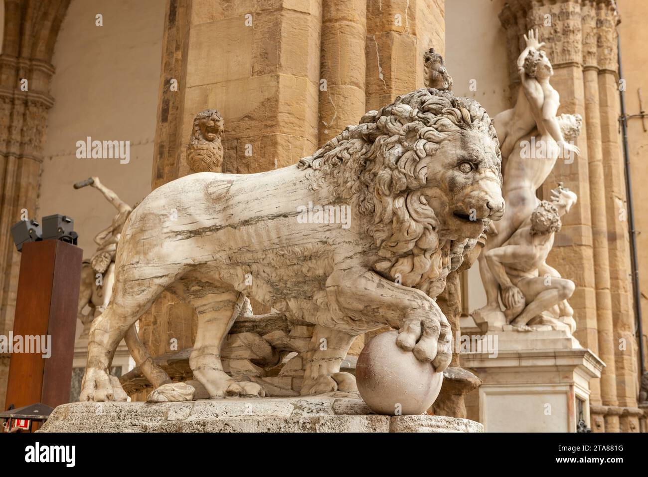 Medici lion, piazza della Signoria, Florence, Italie Stock Photo - Alamy